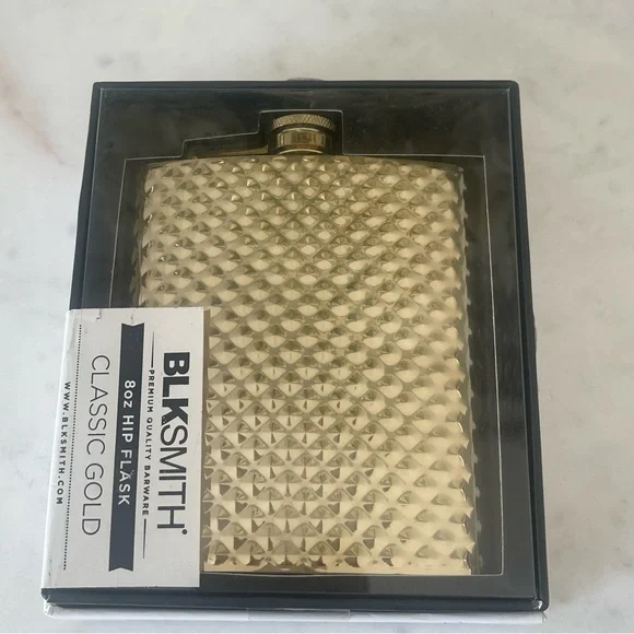 BLKSMITH | Dining | Blksmith Premium 8oz Hip Flask Gold Oil Slick ...